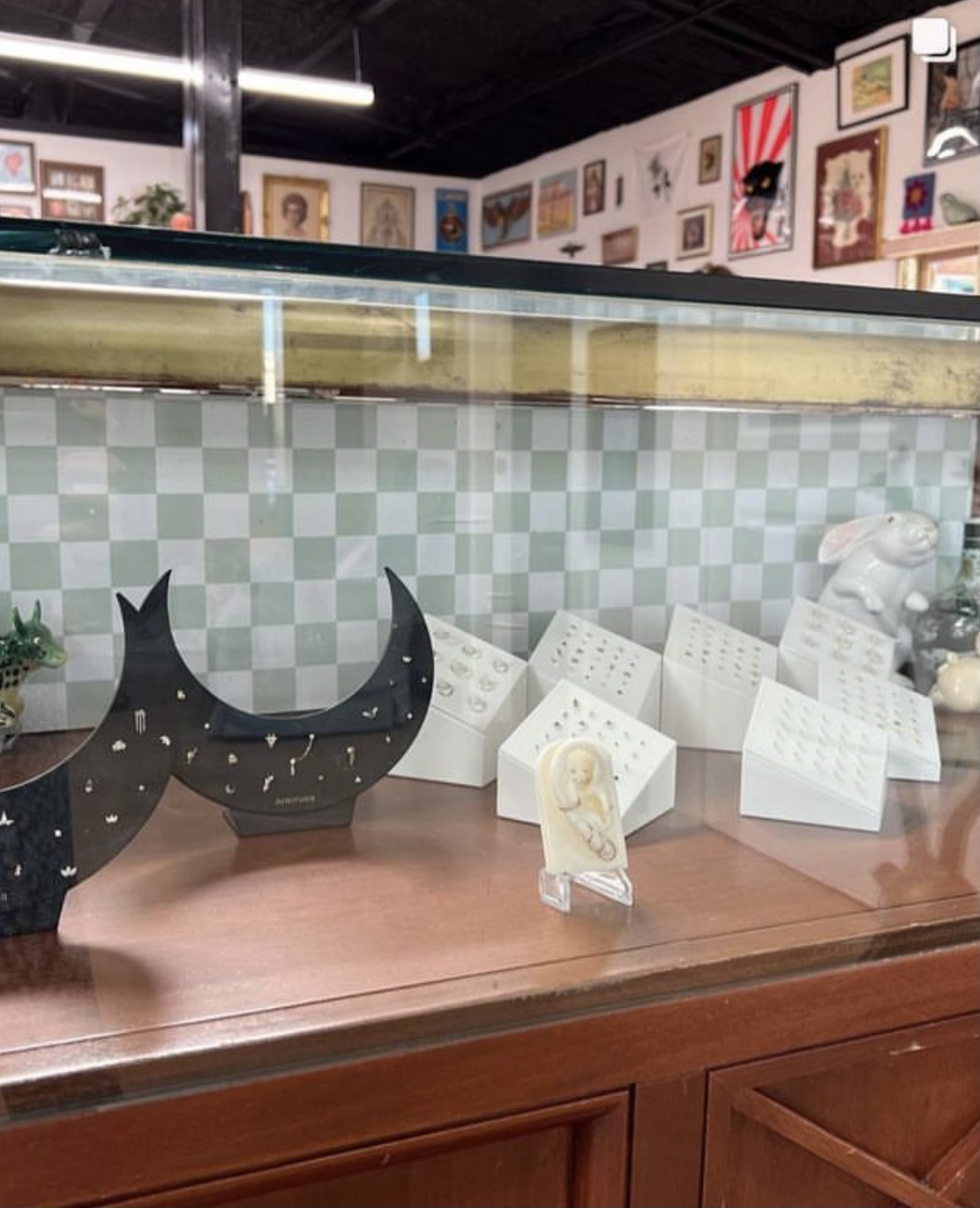 LADY MAGNOLIA TATTOO